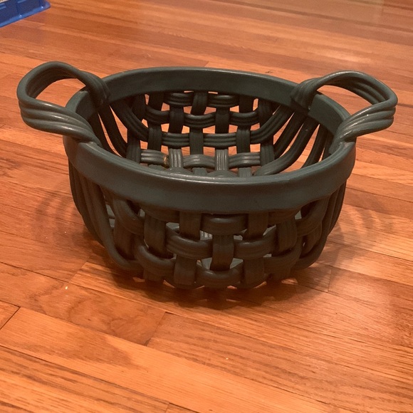 river hill pottery | Accents | Rh River Hill Pottery Basket Woven ...